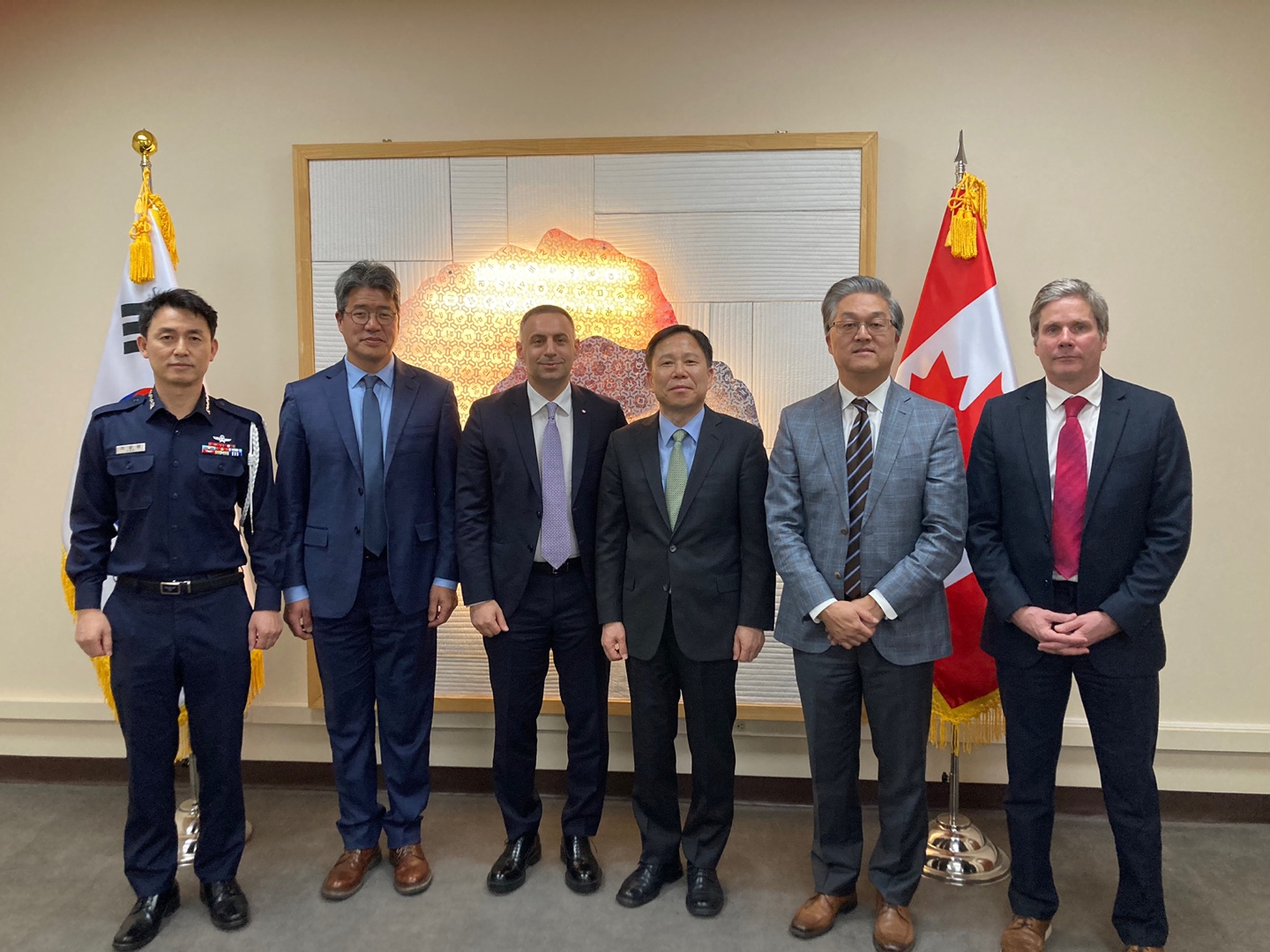 Ambassador Lim met with CCC president and Bombardier vice-president ...