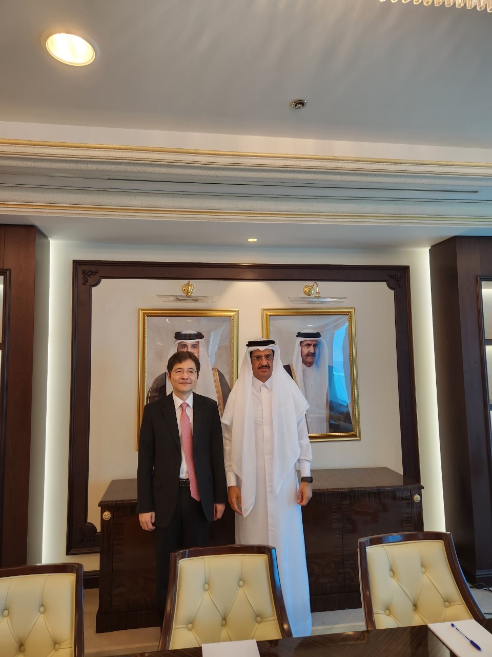 Ambassador Lee meets Dr. Khalid Al Khater, Director of Policy and ...